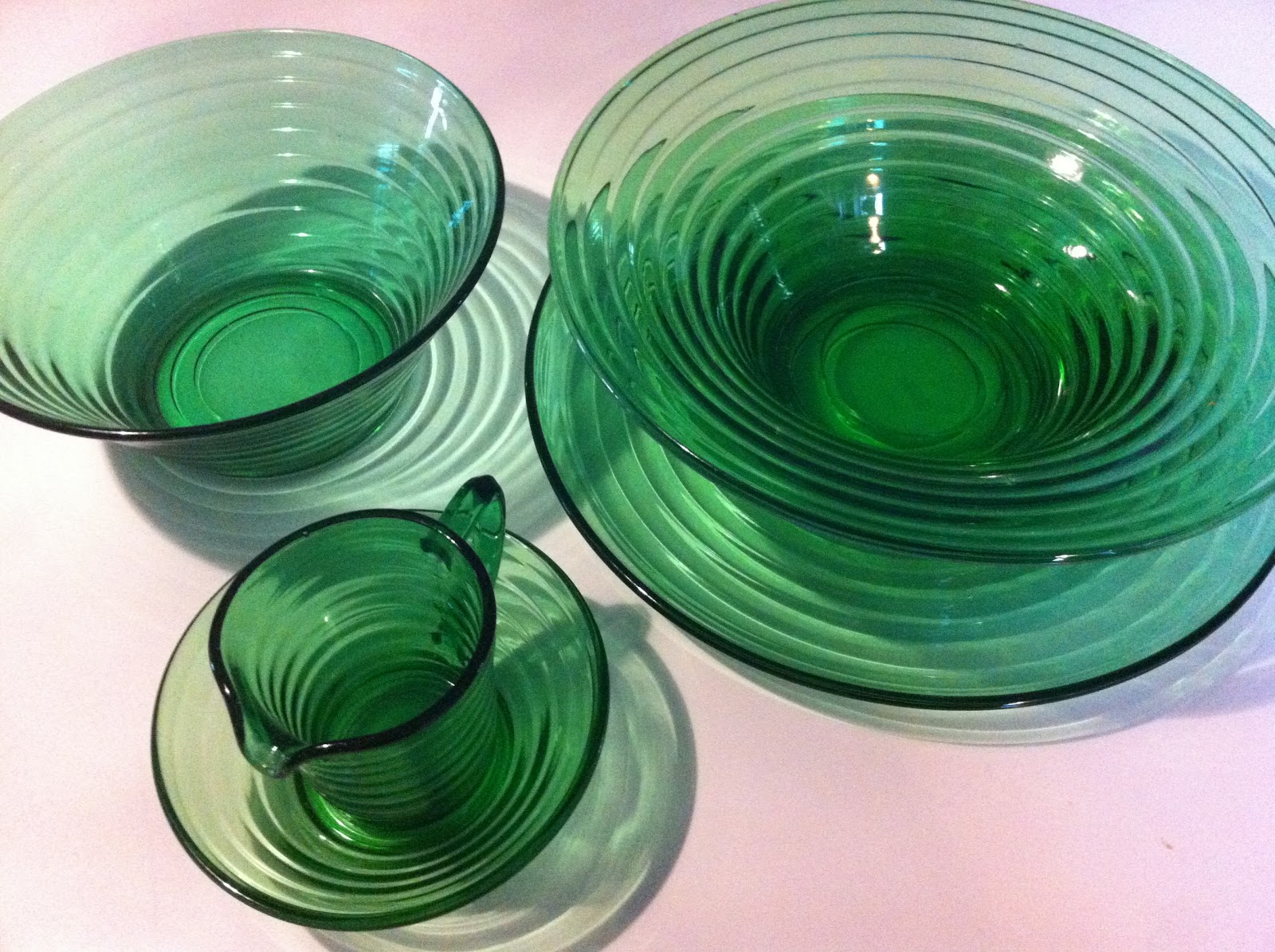 Retro&Design: /Retro Dansk Design i fin grønt glas / Retro Danish ...